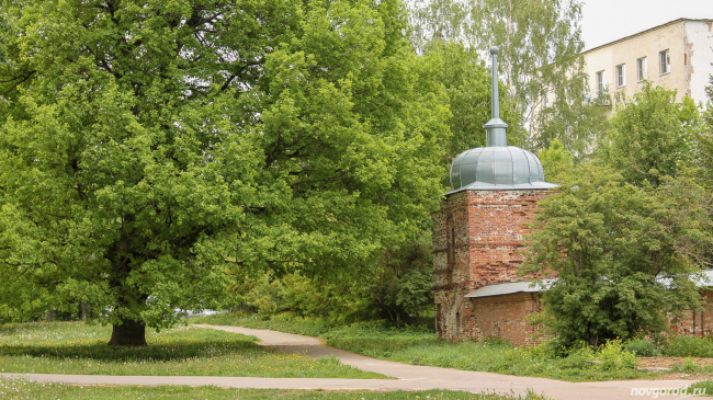 [12] Скверы Великого Новгорода